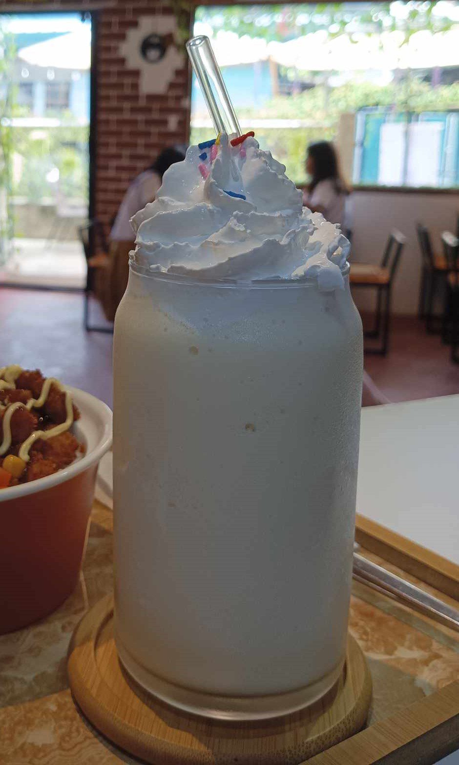 Vanilla Milkshake Frappe - Rory Cafe